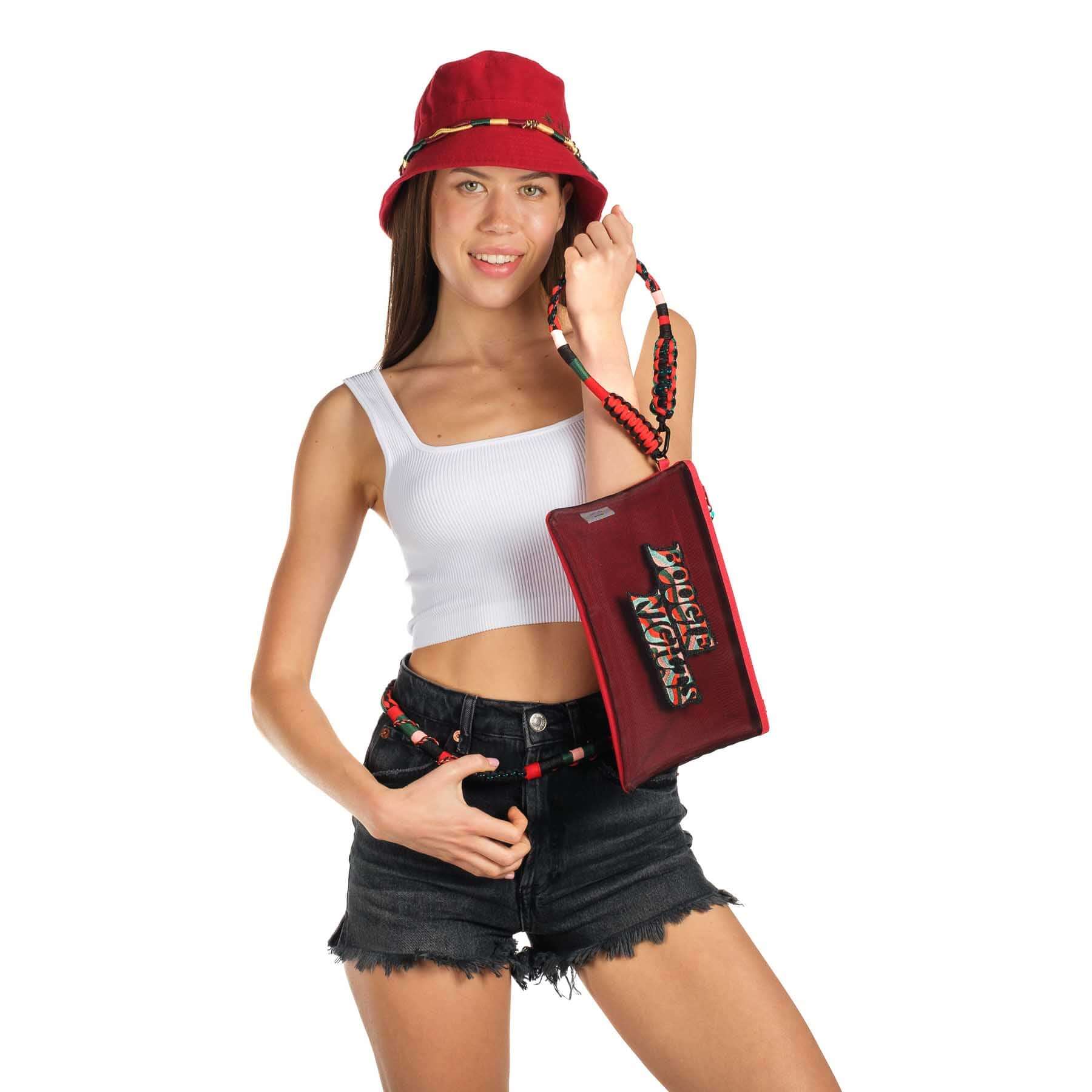 Funk El Çantası: Zarif Görünüm, Pratik Çözüm - Happy-Nes